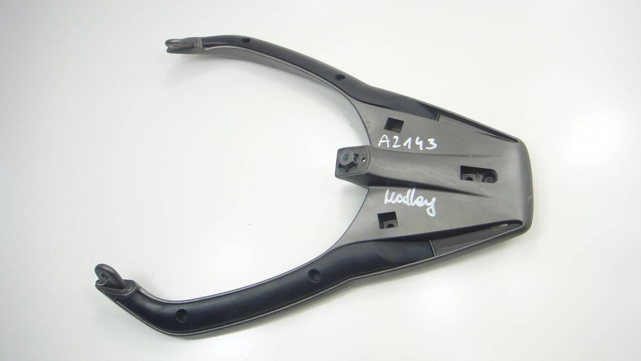 PIAGGIO MEDLEY S 125 UCHWYT PASAŻERA STELAŻ KUFRA | Sklep z częściami ...